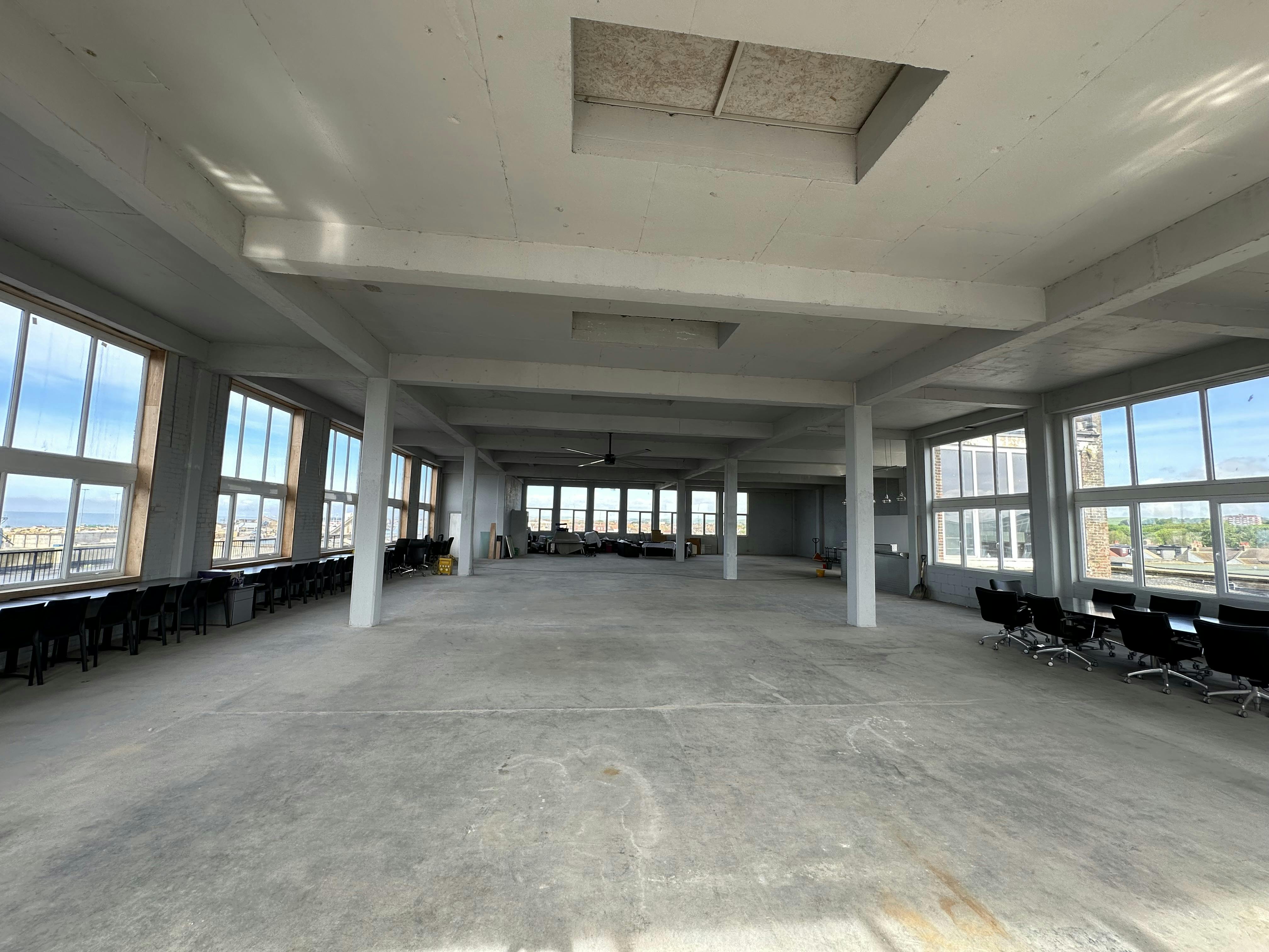 The Circle Building, Portslade, A3 (Restaurants and Cafes) / Leisure ...