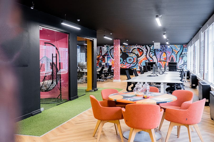 Ellis Brown Commercial