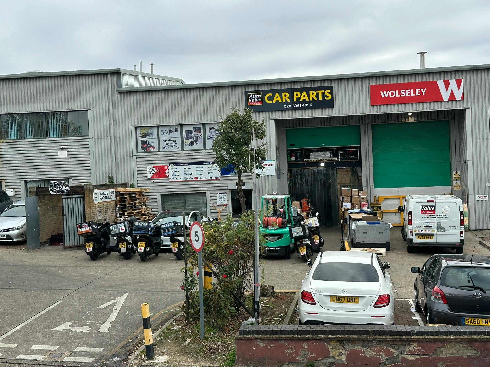 Unit D The Apsley Centre, Staples Corner, Industrial, Lease Assignment ...