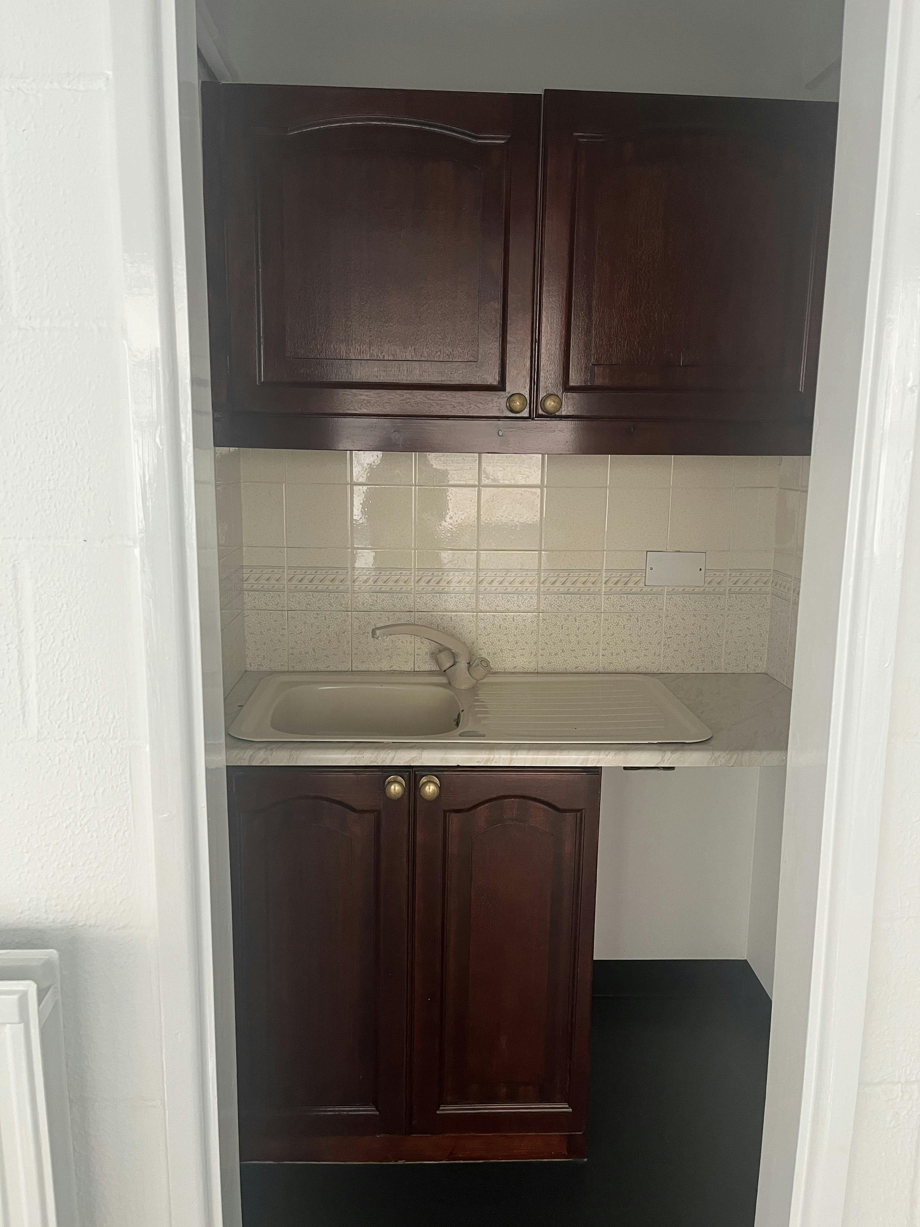 Unit 9, Vale Industrial Estate, Aylesbury, Industrial, To Let