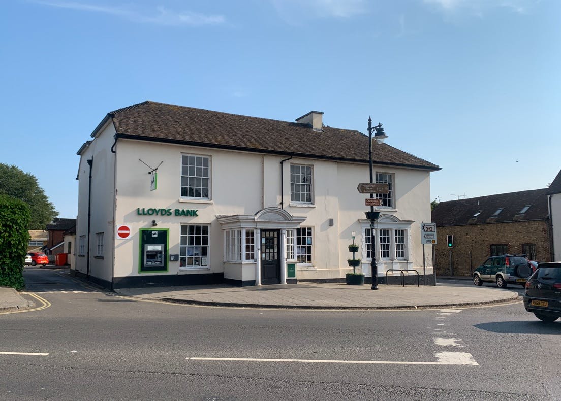 3 The Square, Liphook, E (commercial/business and service) / Retail, To ...