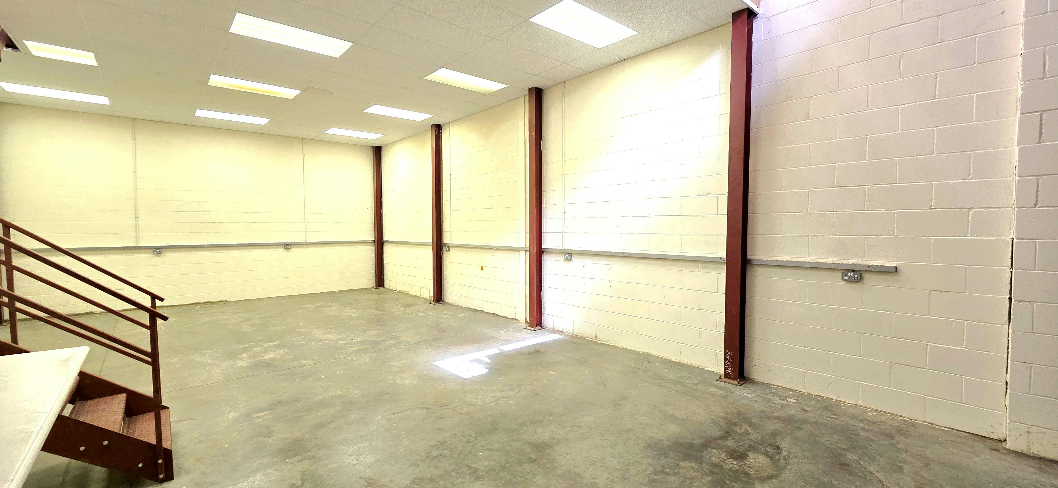 Unit 34, Cromwell Industrial Estate, Staffa Road, London, Warehouse ...