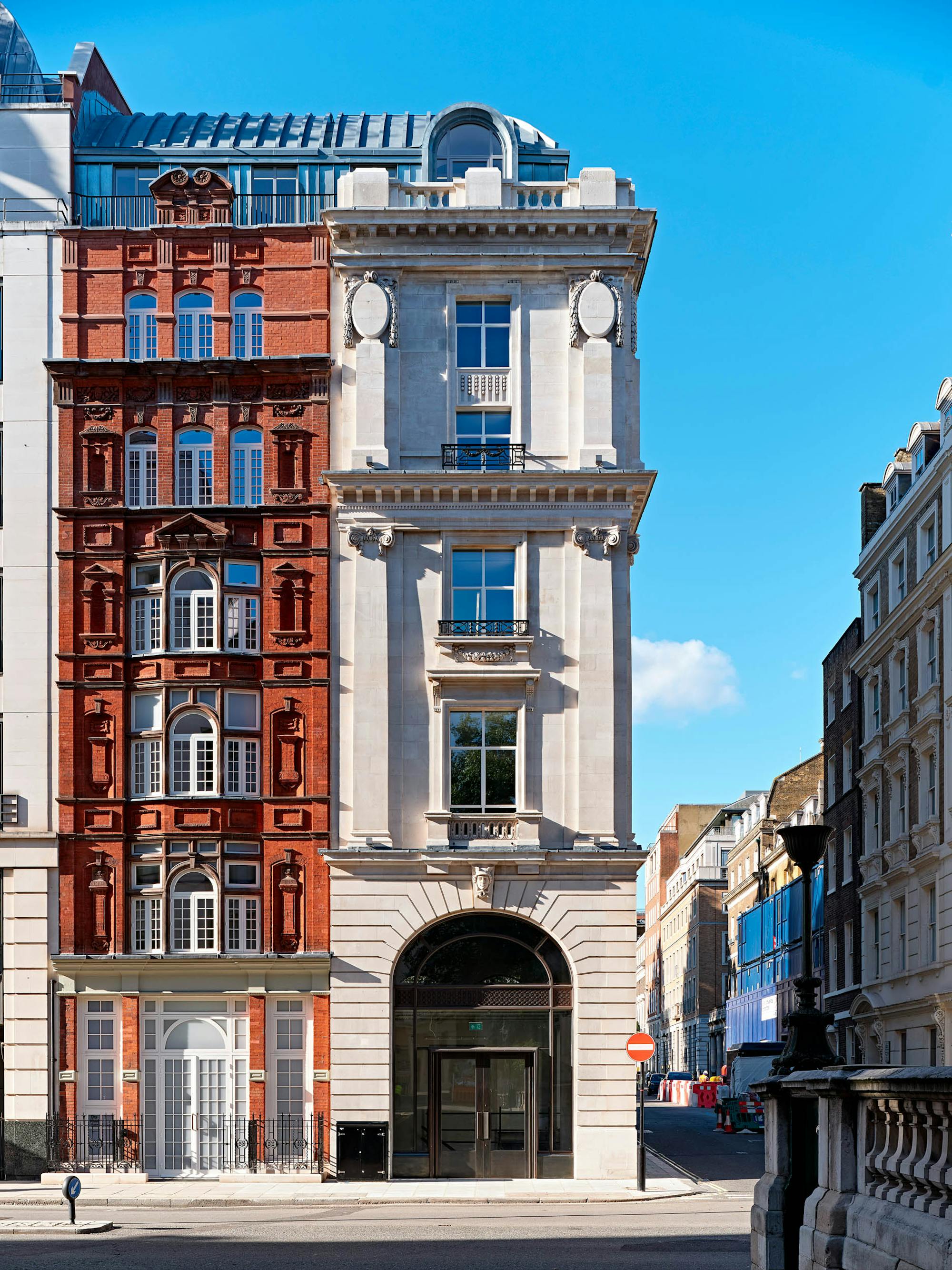 8 St. James's Square, London, SW1Y 4JU available to rent via RX London