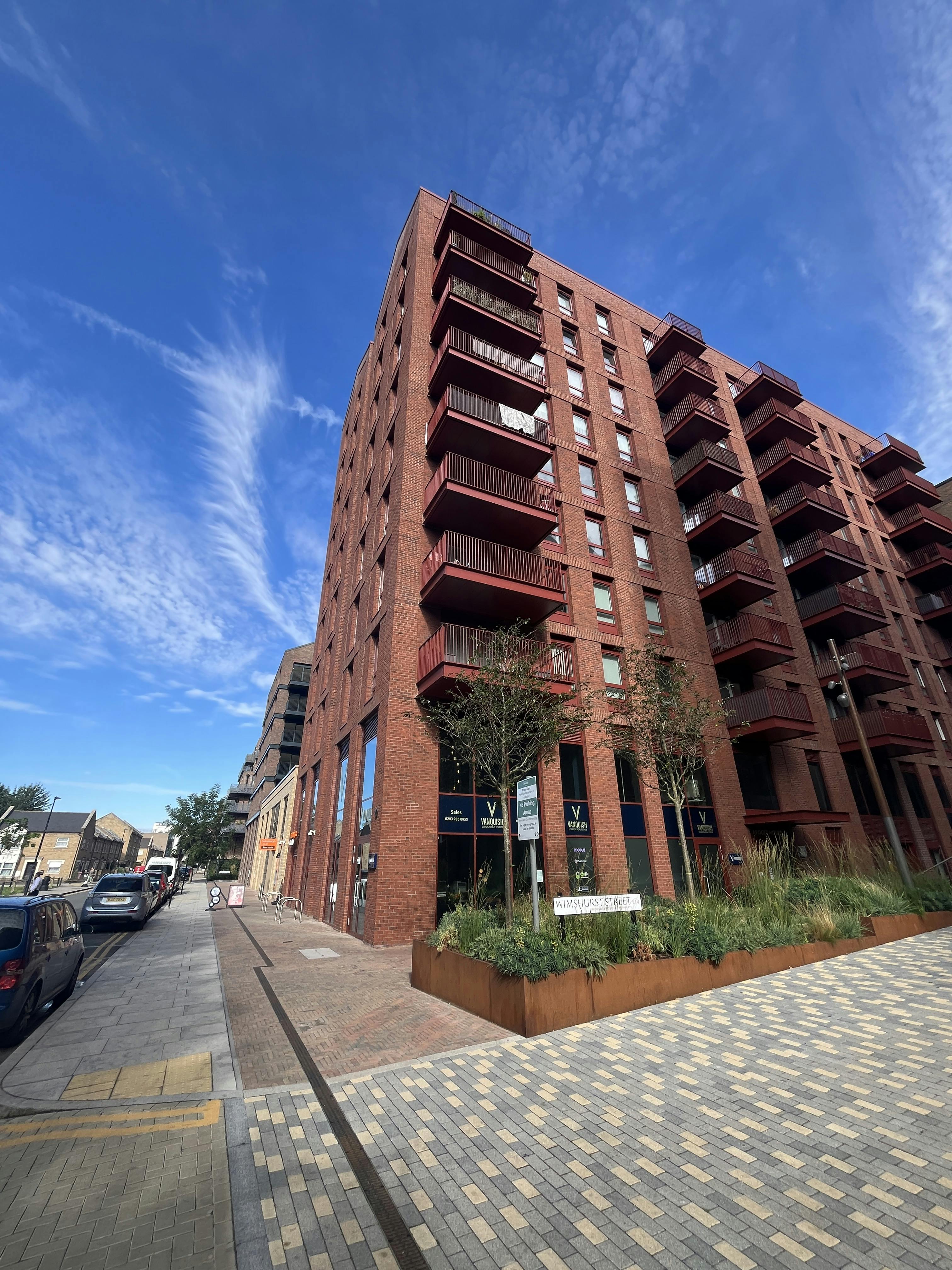 Heron Wharf, Leven Road, London, Education / Health & Fitness / Health & Fitness / Drinking ...