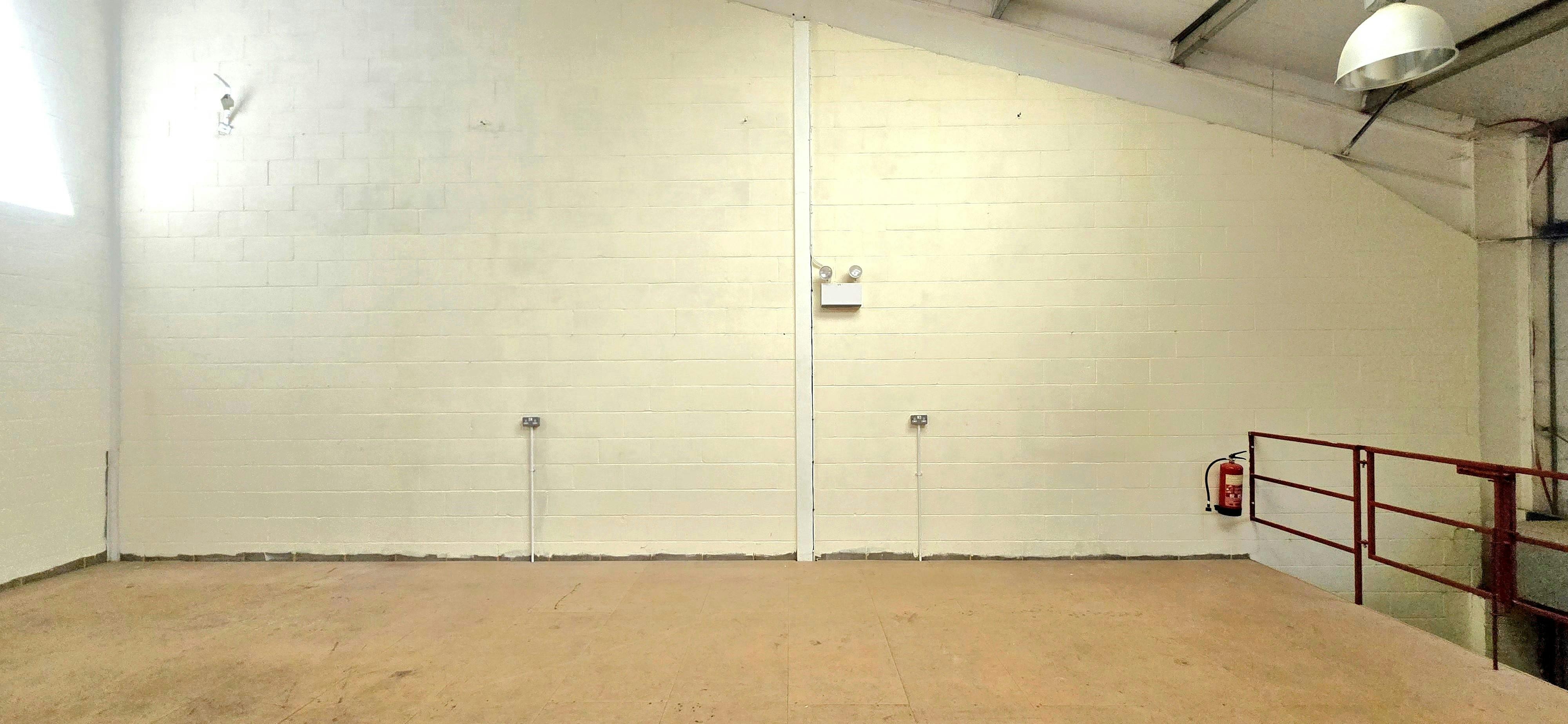 Unit 34, Cromwell Industrial Estate, Staffa Road, London, Warehouse ...