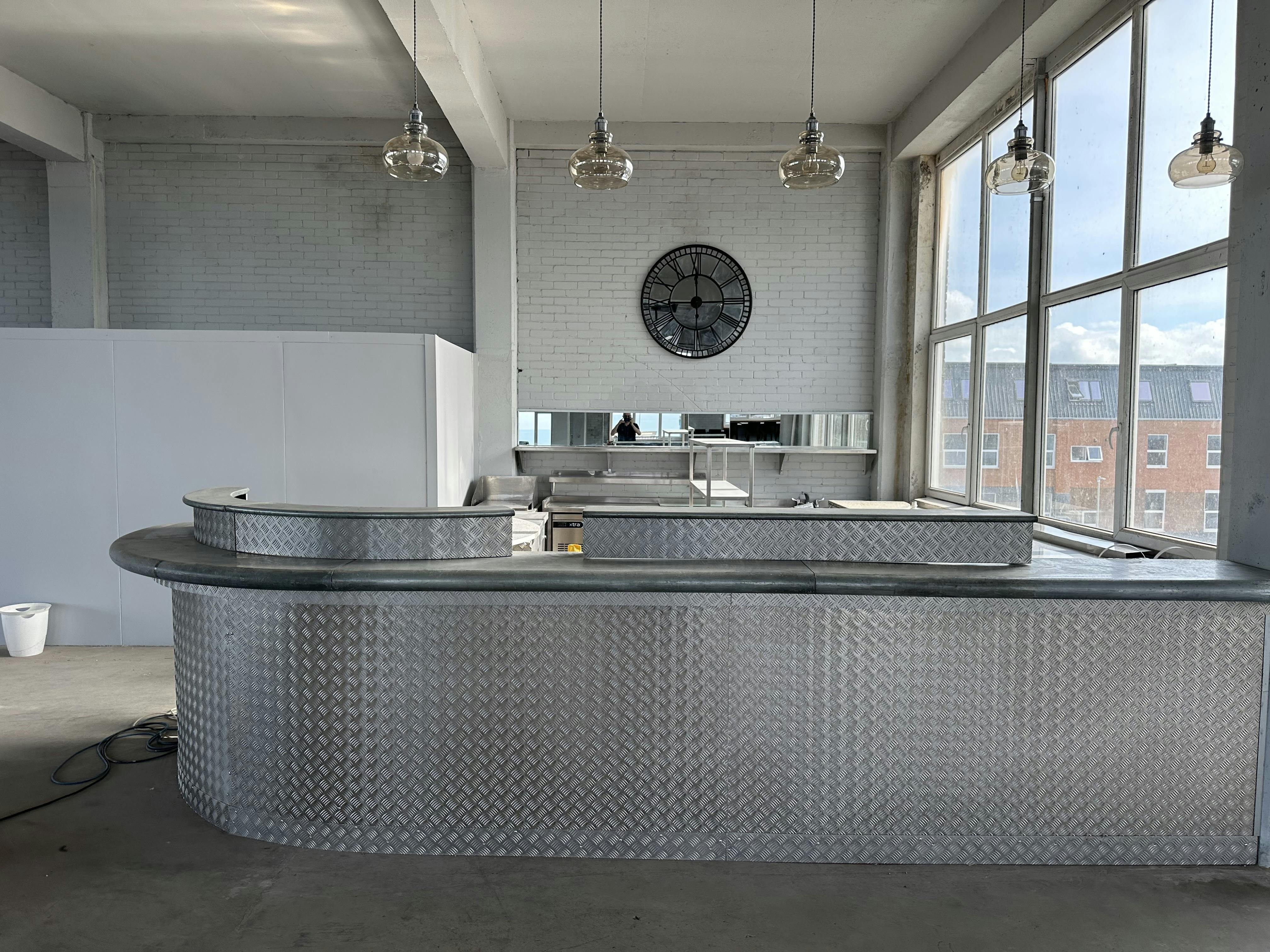 The Circle Building, Portslade, A3 (Restaurants and Cafes) / Leisure ...