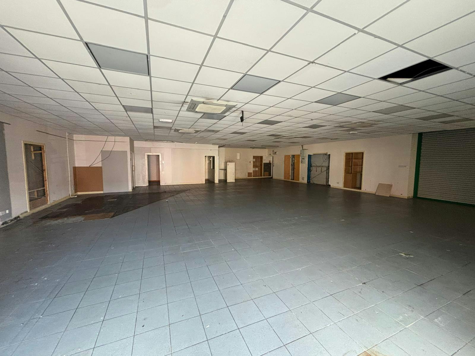 247, 265, 267 Clarkston Road, Glasgow, Retail, To Let - G M Brown ...