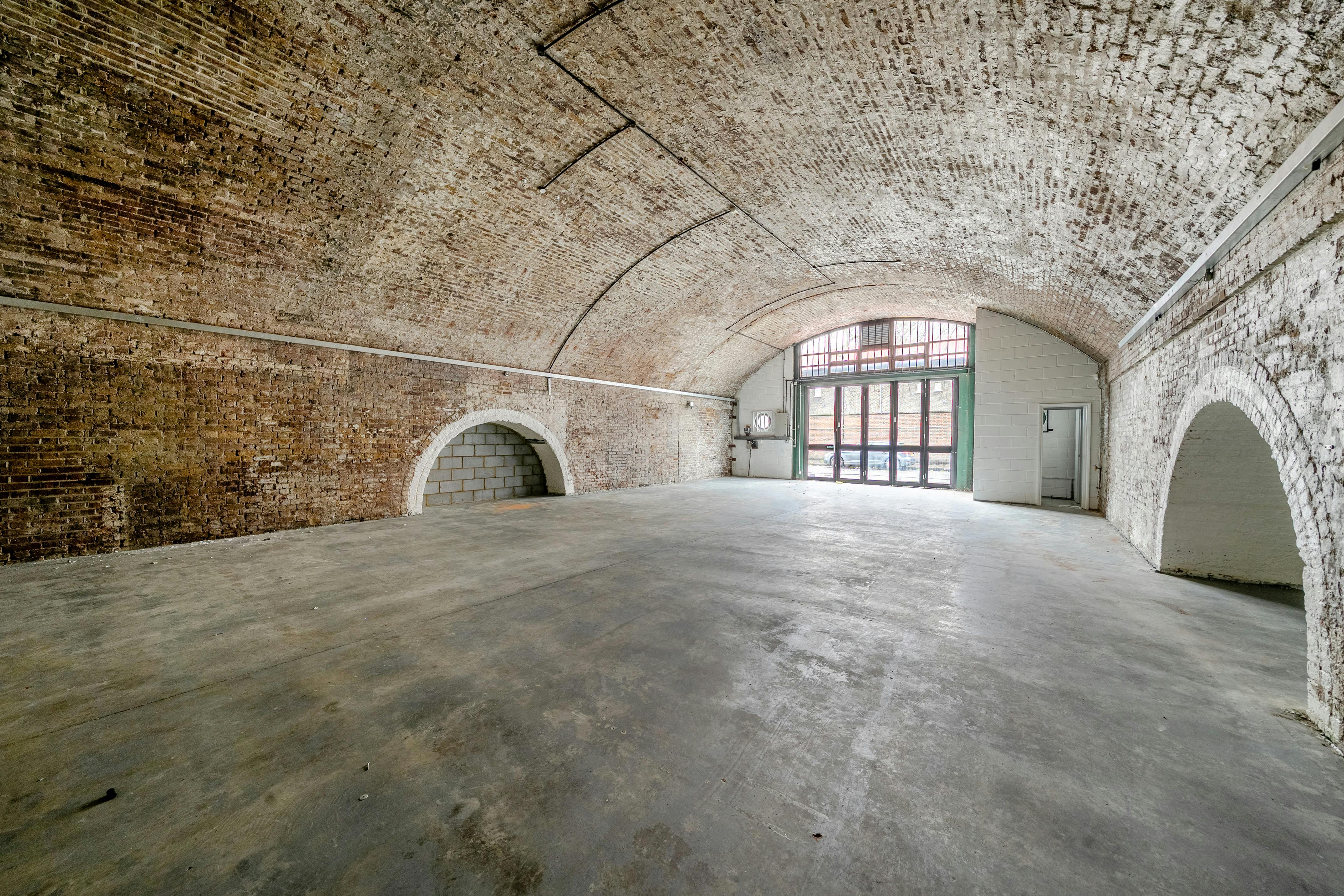 386 Railway Arches, London, Warehouse & Industrial, To Let - Stirling ...