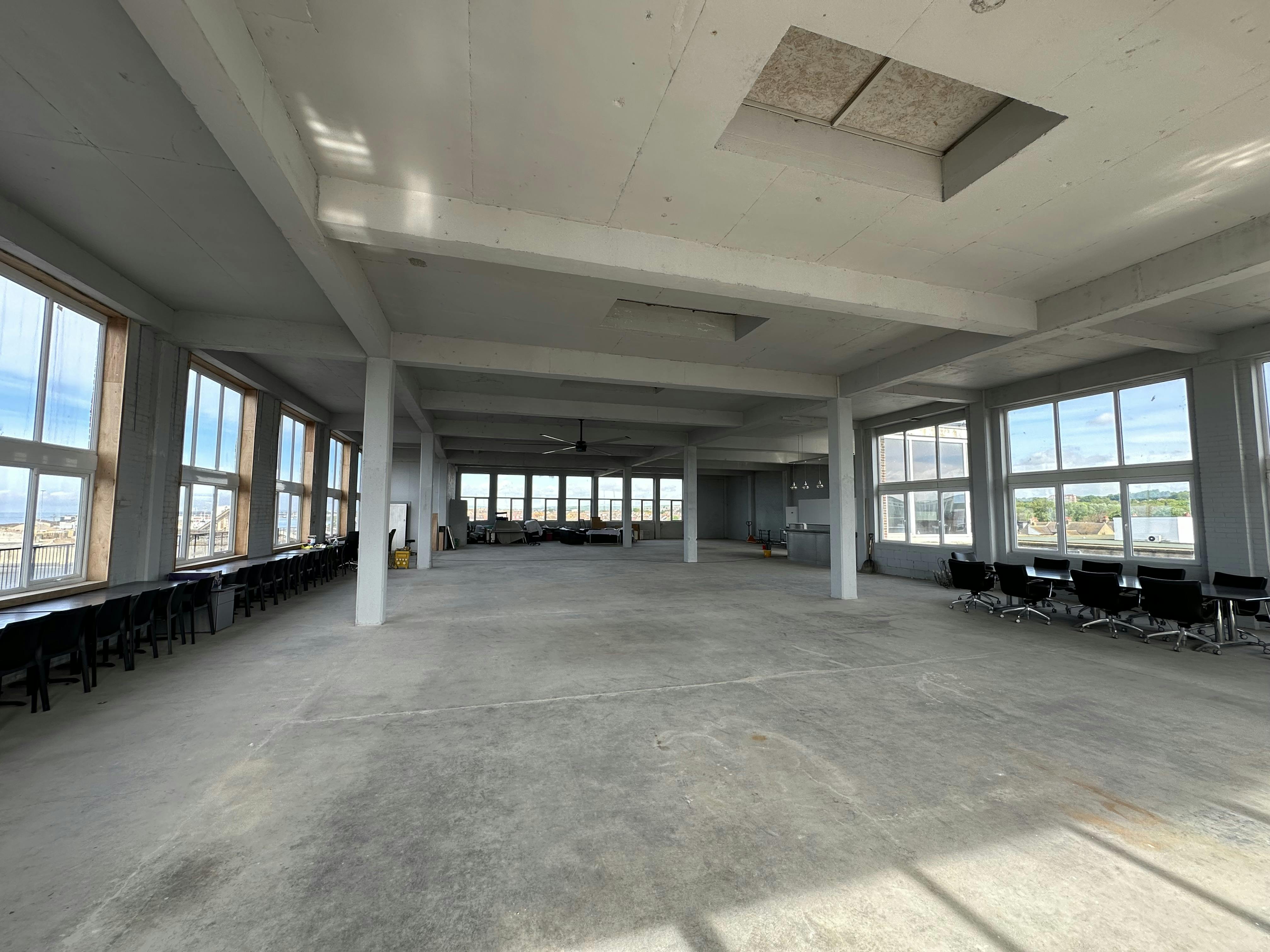 The Circle Building, Portslade, A3 (Restaurants and Cafes) / Leisure ...