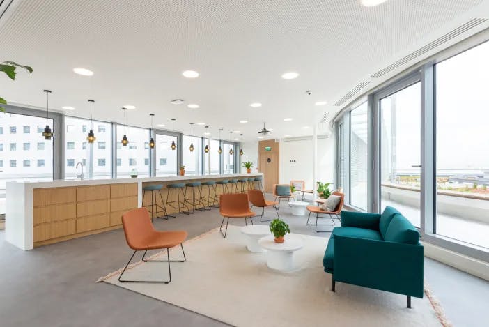 Regus Winnersh Triangle, Wharfedale Road, Building 220, Wokingham ...