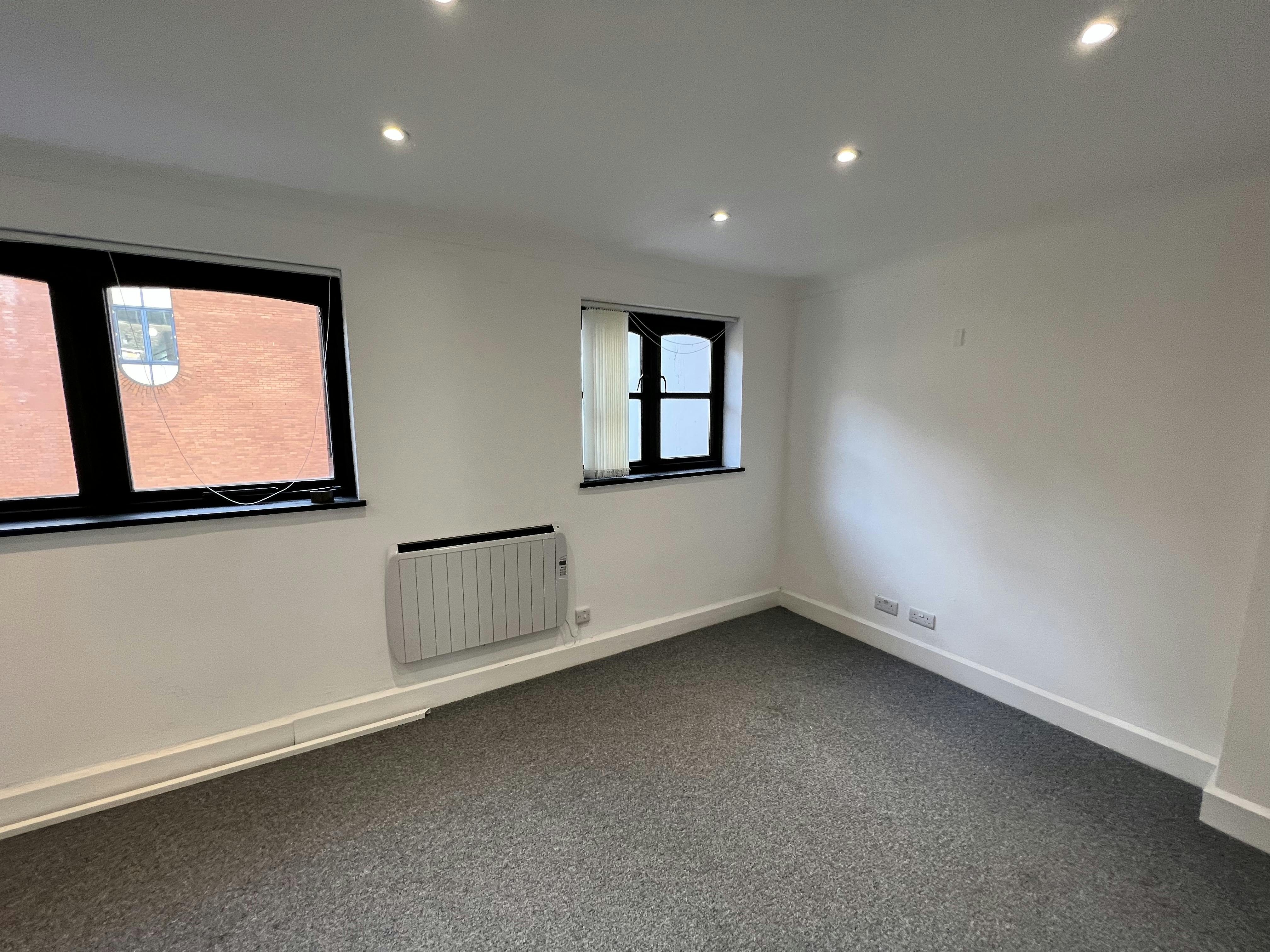 6 Beatty House, London, Offices, To Let or For Sale - Cherryman