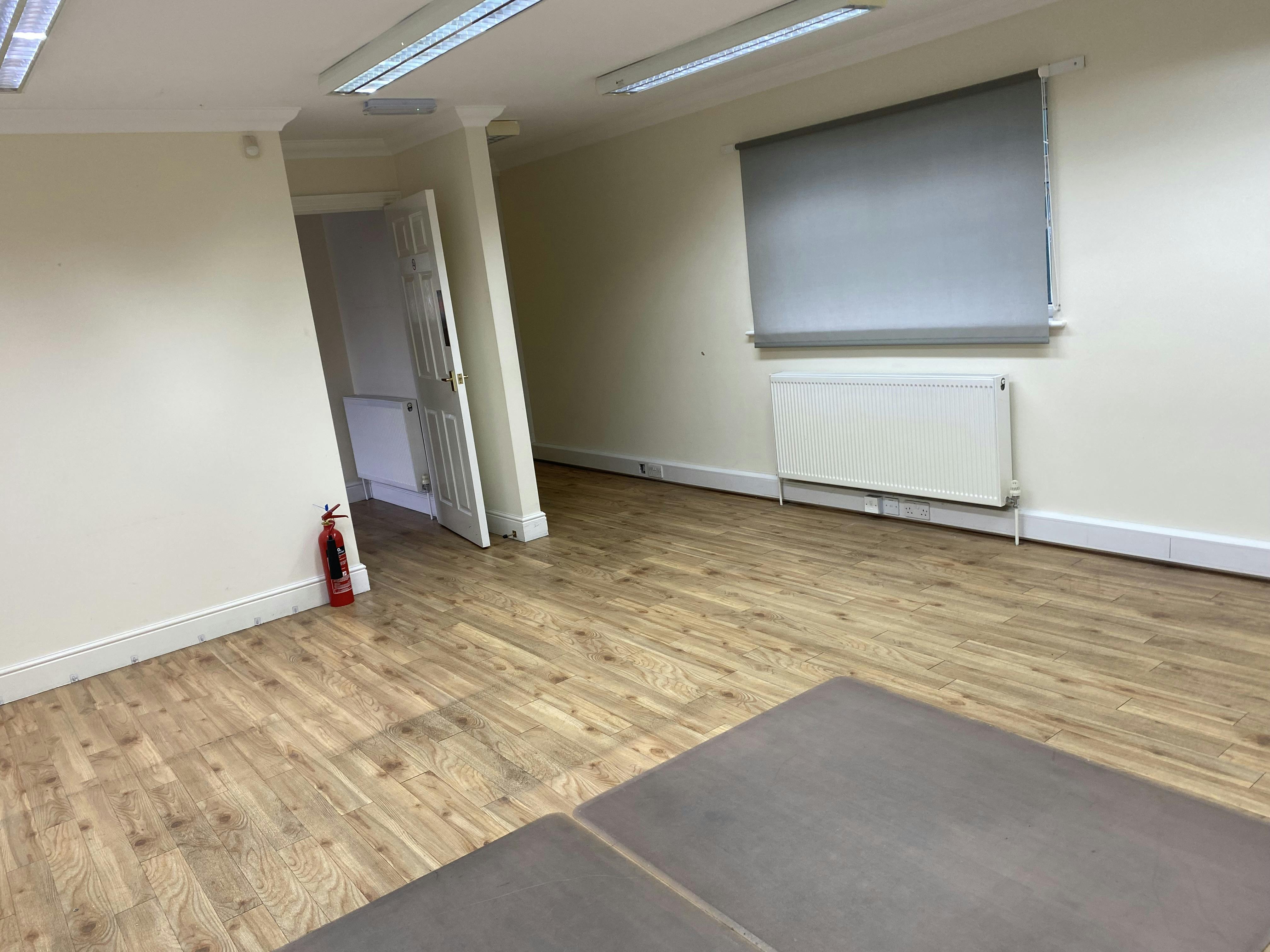 The Gatehouse, Erith, Offices, To Let - Ryan