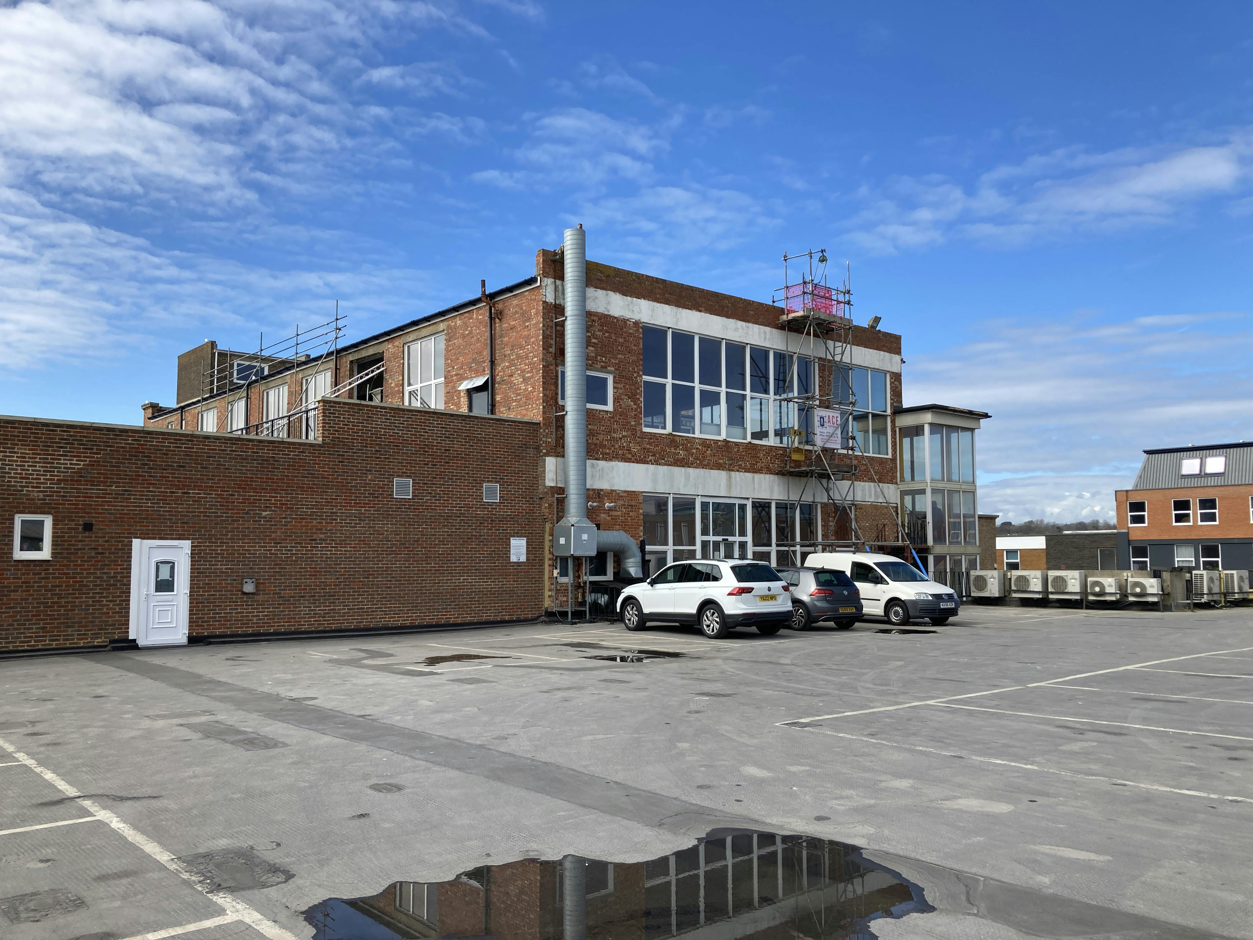 The Circle Building, Portslade, A3 (Restaurants and Cafes) / Leisure ...