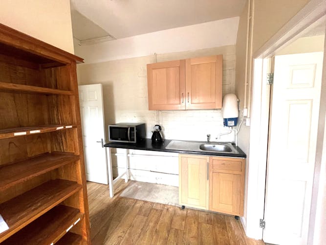 The Builder's Studio, Newhouse Farm, Faygate, Office, To Let - Crickmay ...