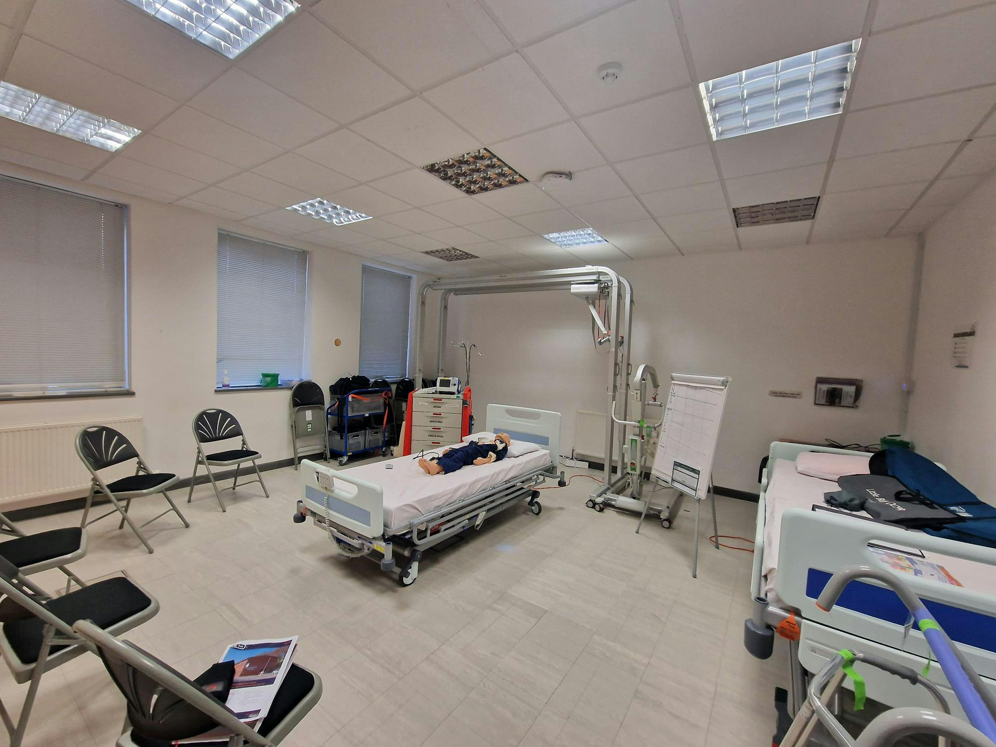 Units 2 & 3 Millennium House, Vickers Business Centre, Basingstoke ...