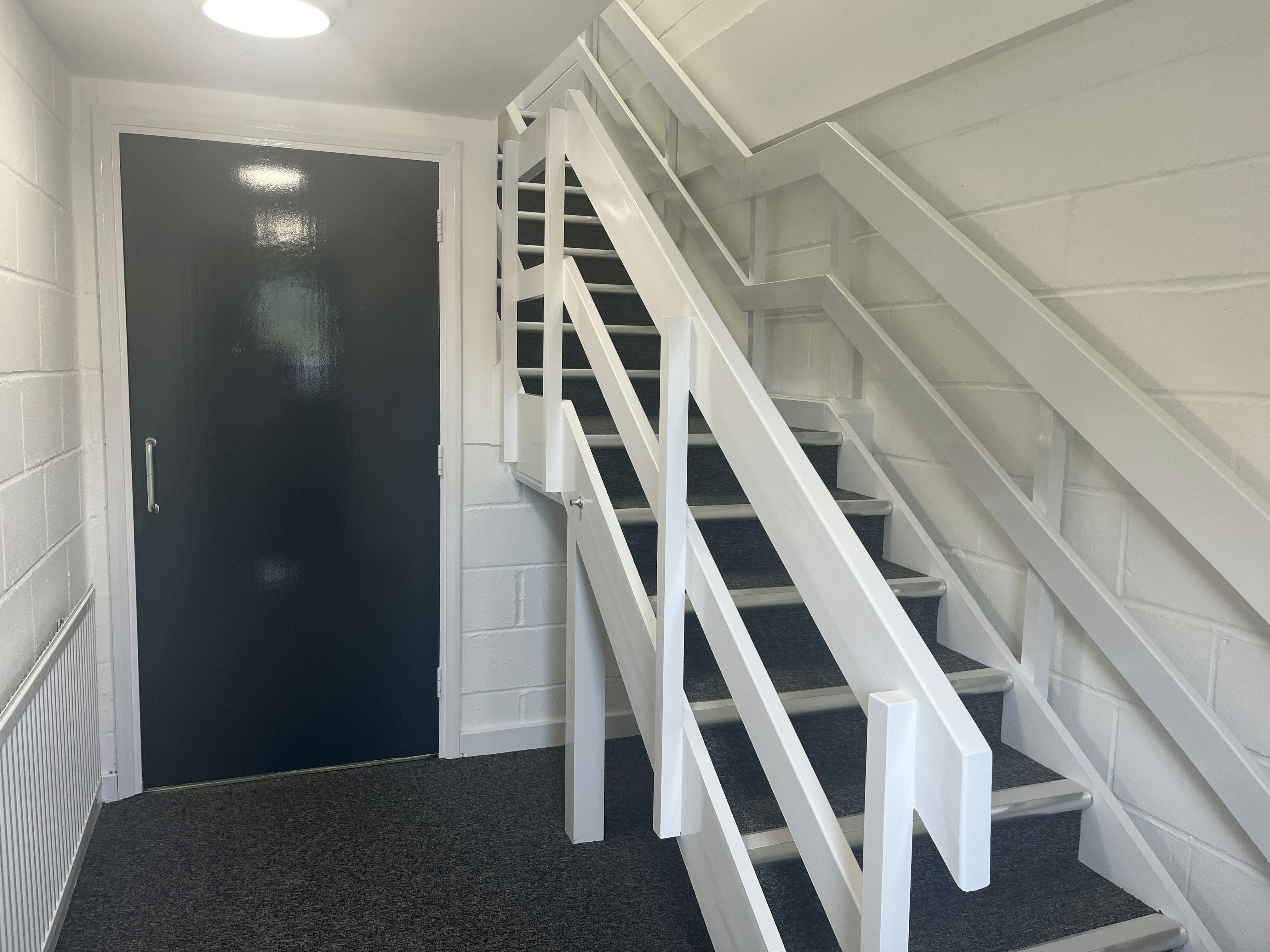 Unit 9, Vale Industrial Estate, Aylesbury, Industrial, To Let ...