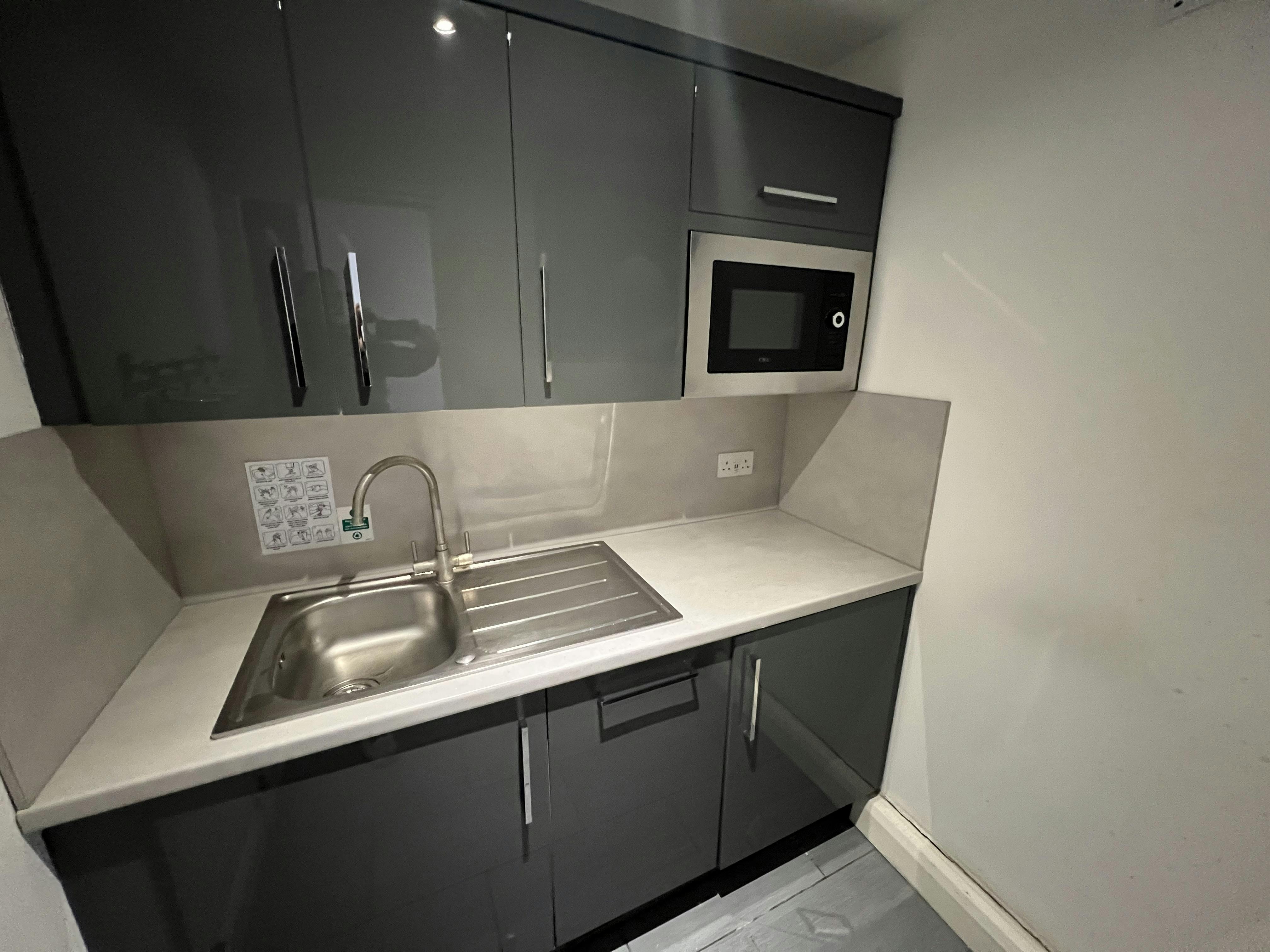 6 Scott House, Admirals Way, London, Offices, To Let - Cherryman