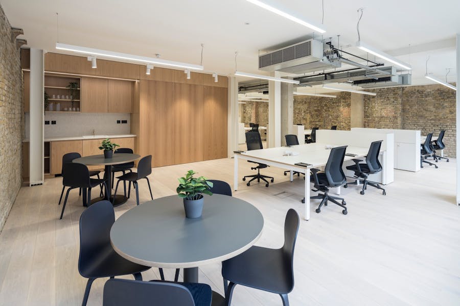 Ellis Brown Commercial