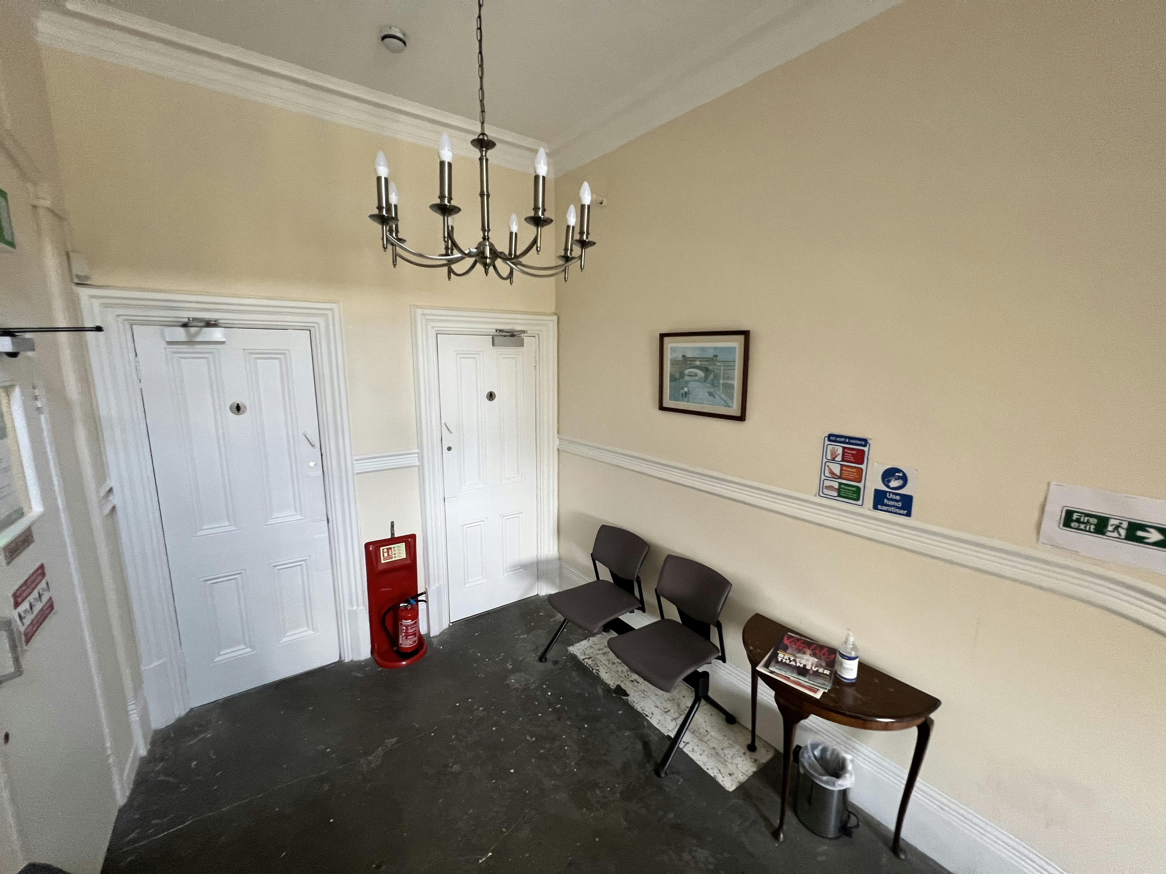 Bank Chambers, 660-664 Commercial Road, London, Education / Health ...